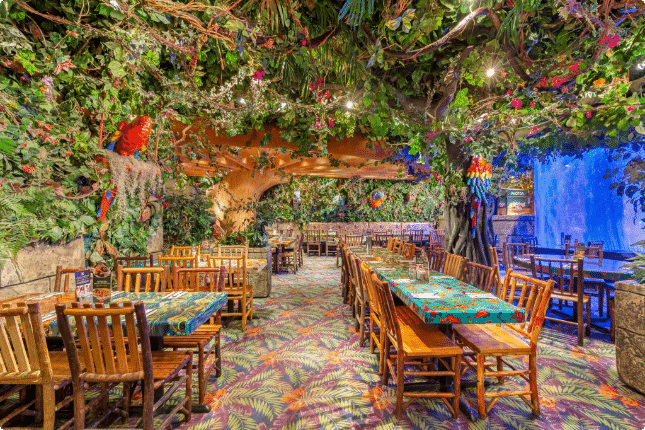 Dining – Bay Street Shopping Complex